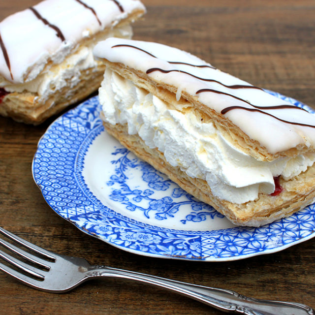 Fresh Cream Splits (2) - Gadsby's Bakery